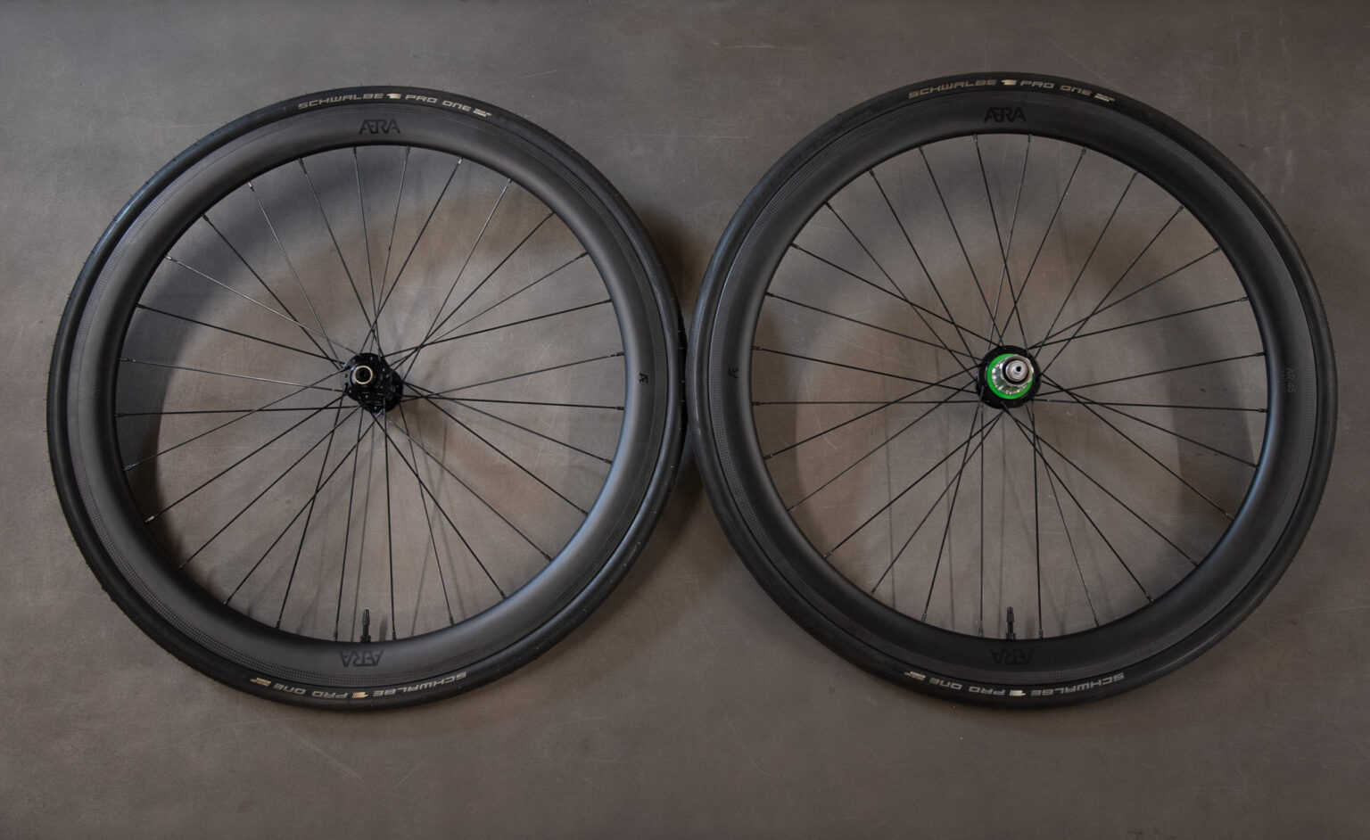 ÆRA AR|45 Rim Brake Carbon Wheelset with 28 hole Hope Rs4 hubs black ...